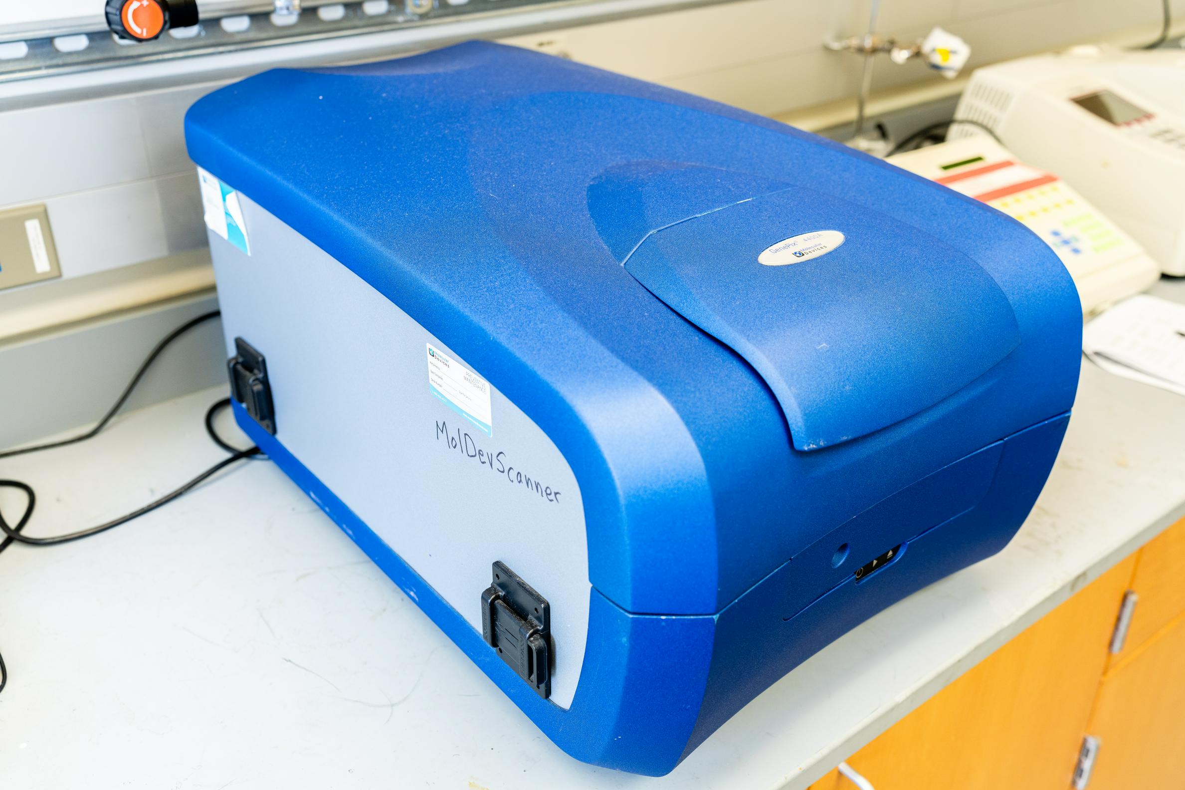 Reserve Molecular Devices GenePix 4400A Microarray Scanner | Second Lab