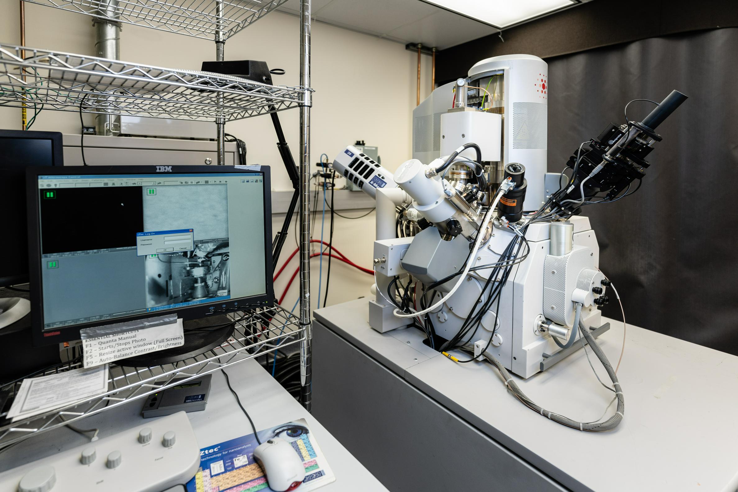 FEI Quanta SEM-FIB 3D FEG (EDX/EBSD/Aztec) | Second Lab